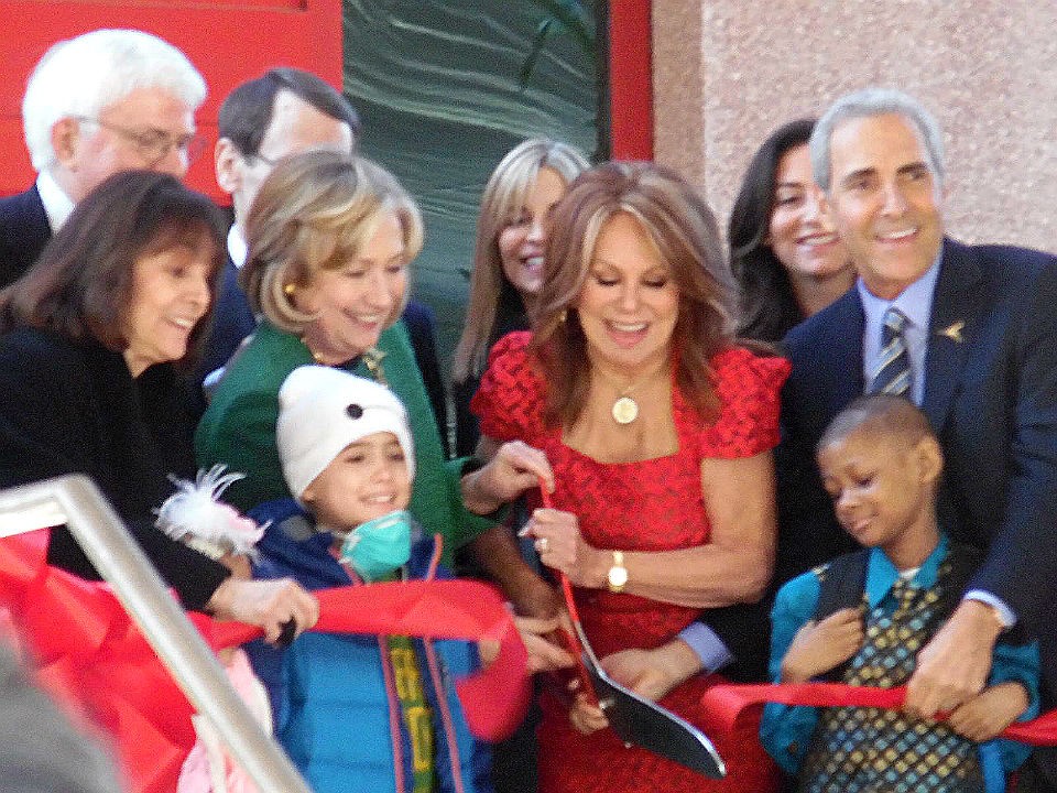 Memphis Flyer | Hillary Clinton Aids in Dedicating New St. Jude ...