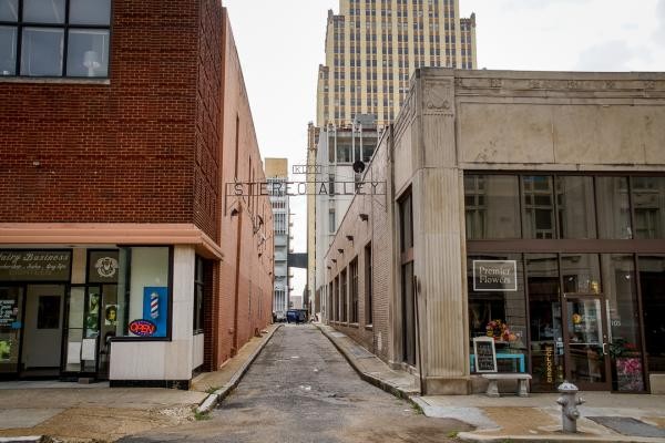 Memphis Flyer | DMC Calls for Artists to Enhance Downtown Alleys