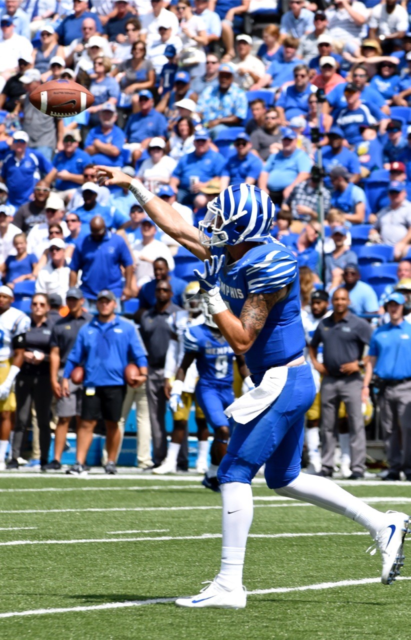 Memphis Flyer | Tigers 48, #25 UCLA 45